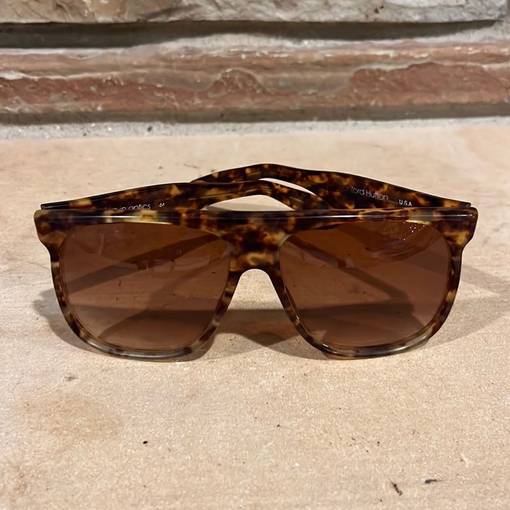 Sanford Hutton Colors In Optics Tortoise Shell Sungla… - Gem